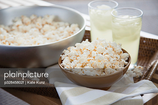 Popcorn and lemonade - Stock Image - Everypixel