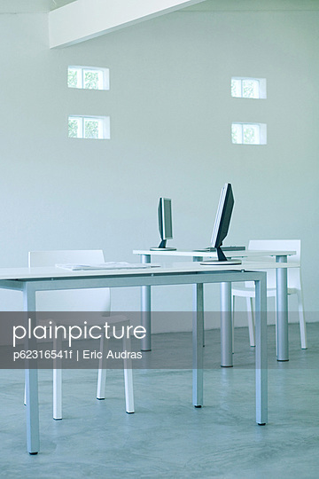 Empty desktop Images - Search Images on Everypixel