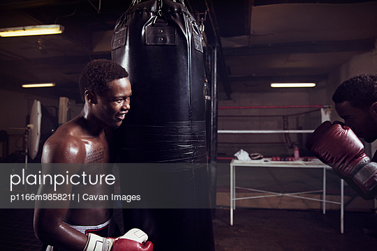 USA, New Jersey, Young men training box - Stock Image - Everypixel
