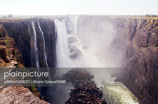 View of Victoria Falls from Livingstone Island, The falls have a 1,7Km ...