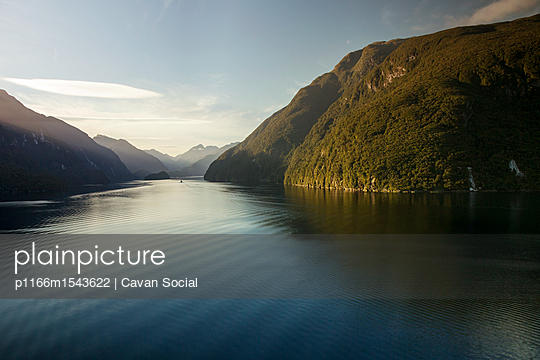 plainpicture | Photo library for authentic images - plainpicture ...